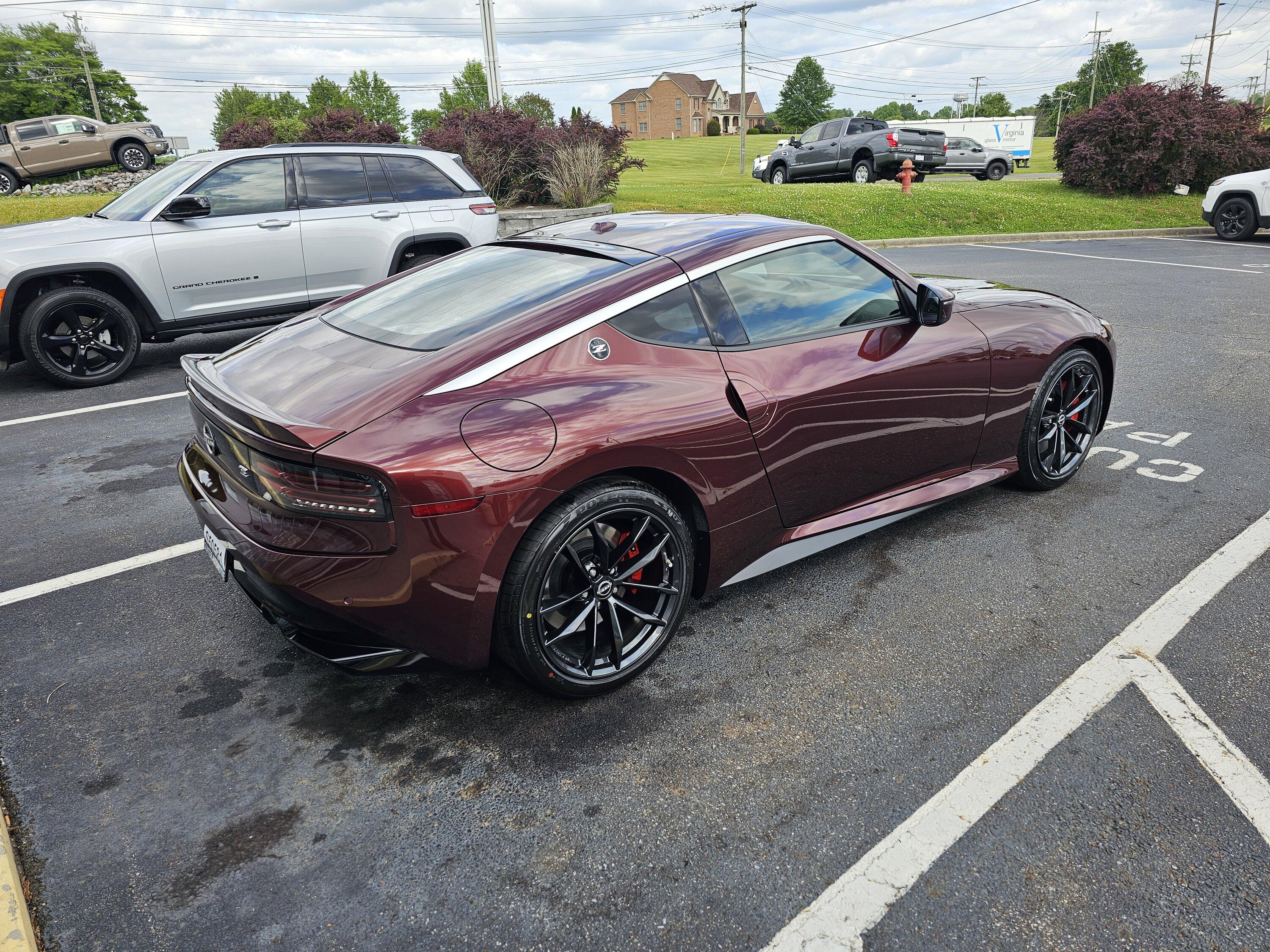 ROSEWOOD METALLIC Nissan Z Color Pics & Club | Page 7 | 2023+ Nissan Z ...