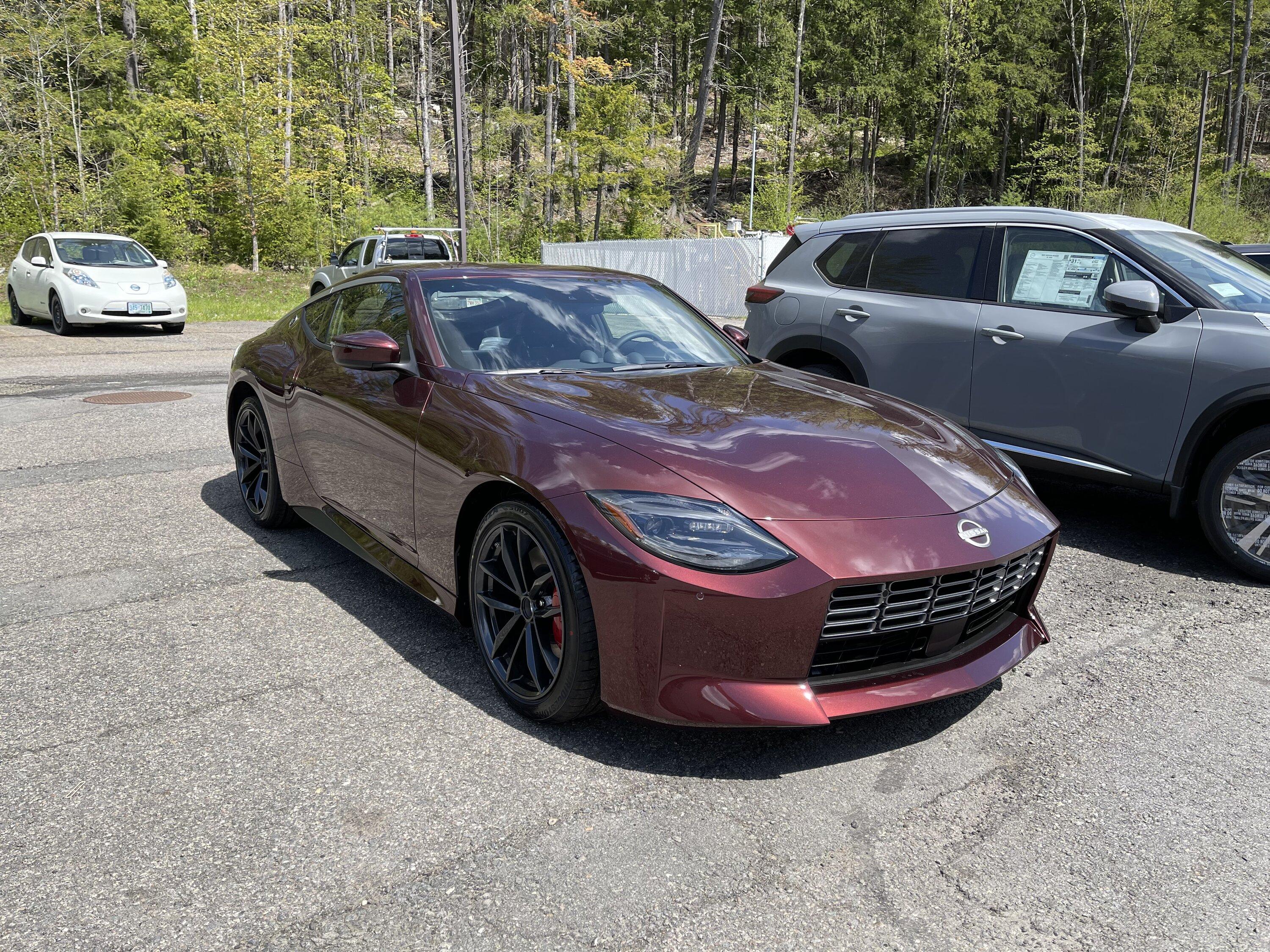 ROSEWOOD METALLIC Nissan Z Color Pics & Club | Page 7 | 2023+ Nissan Z ...
